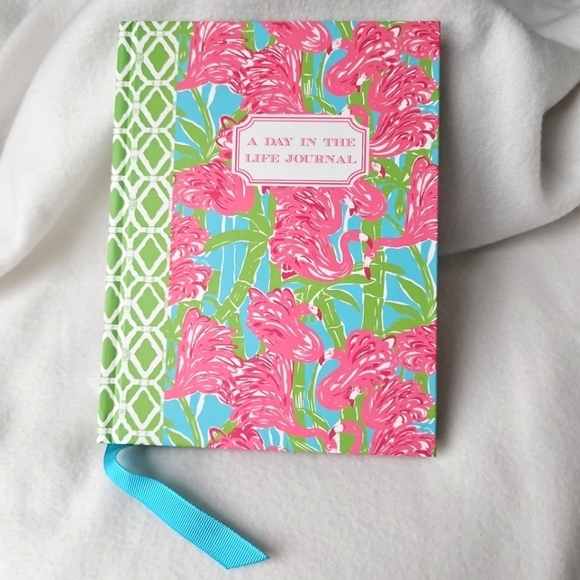 Lilly Pulitzer | Office | Lilly Pulitzer Flamingo Fan Dance A Day In ...